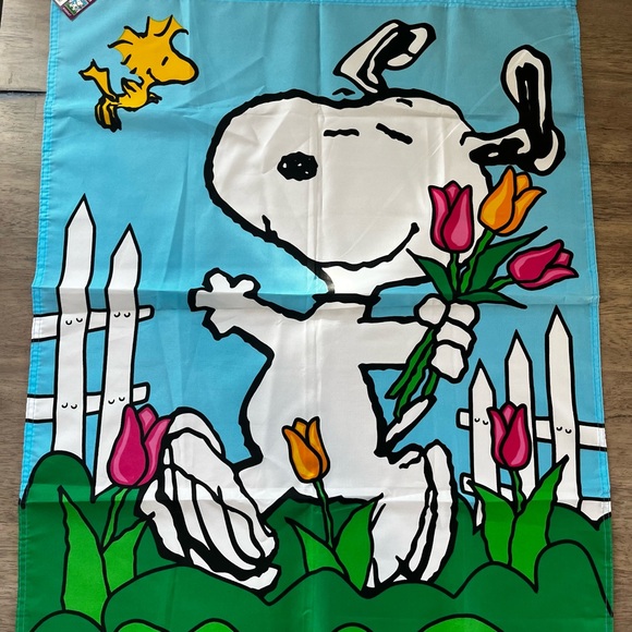 Peanuts | Other | Vintage Peanuts Spring Fever Flag Snoopy And ...